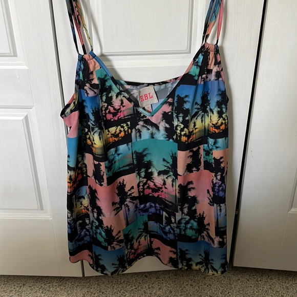 Tops | Retro Palm Tree Tank | Poshmark